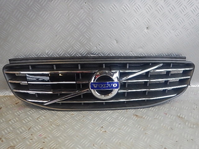 VOLVO XC60 LIFT GRILL ATRAPA ORYGINAŁ 31333833 - 7111209341 - oficjalne ...