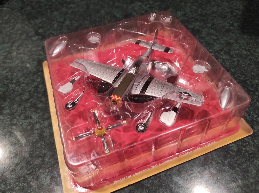 P-51D MUSTANG C.Elwood Chuck Yeager - 13110398759 - oficjalne archiwum ...