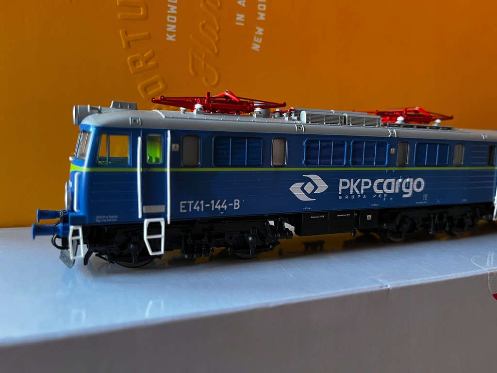 PIKO 96370 LOKOMOTYWA ET41-144 PKP CARGO - 12720207060 - oficjalne archiwum Allegro