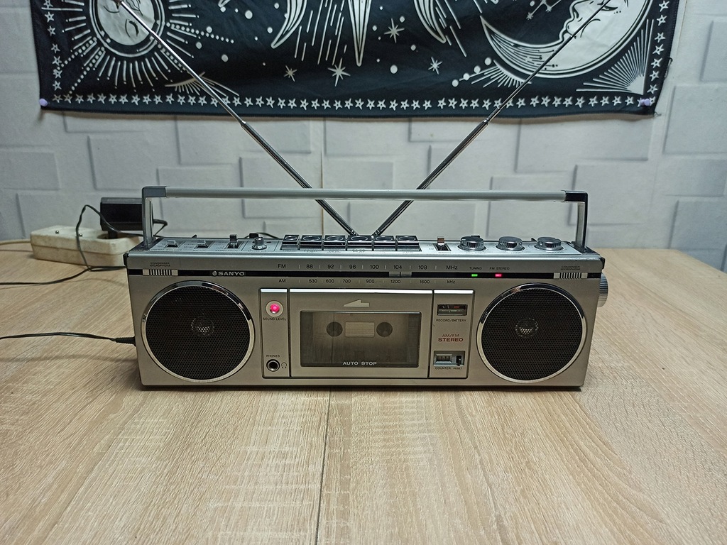 Radiomagnetofon radioodtwarzacz Sanyo M 7700F - 14766534832 - oficjalne ...