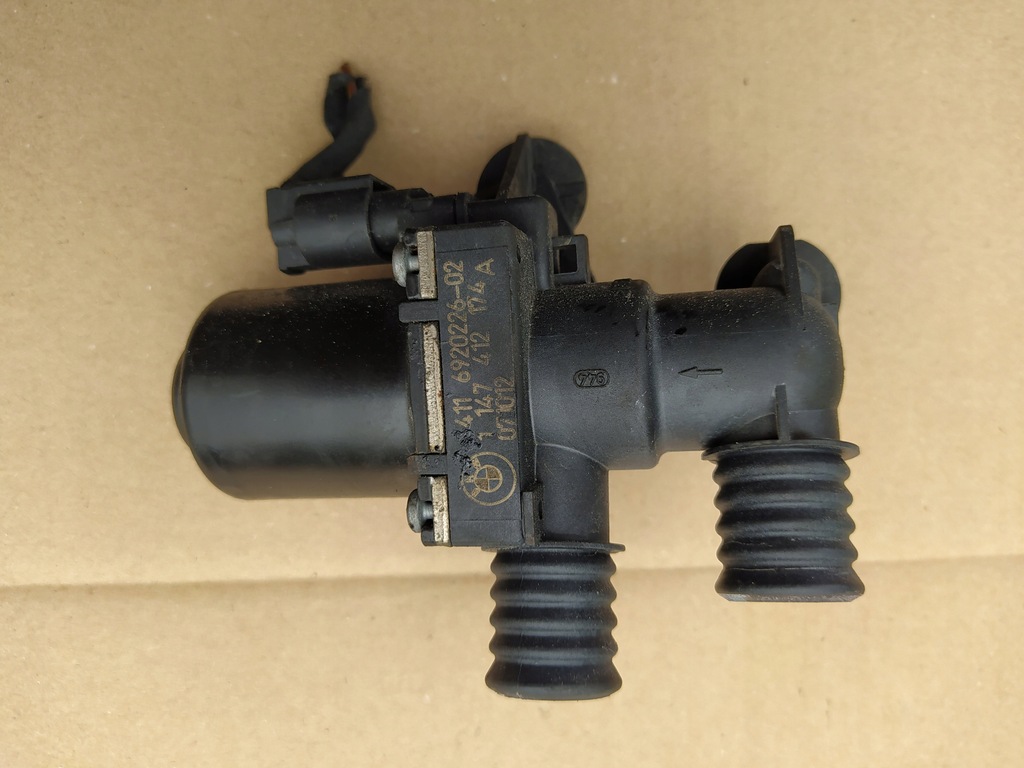 BMW E60 E61 E63 ZAWÓR WODY WODNY ELEKTROZAWÓR - 9220042614 - oficjalne ...