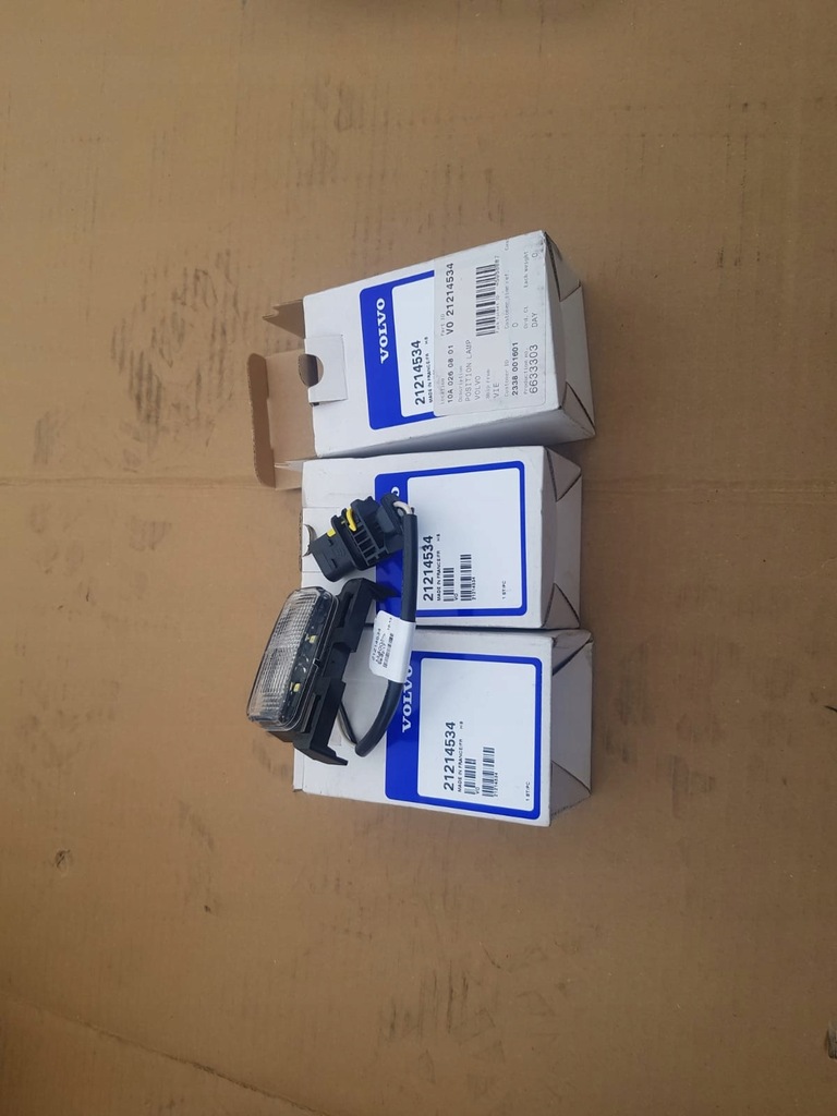 LAMPA POZYCYJNA PRZÓD VOLVO FH FM ORIGIN 21214534 - 12319555999 ...
