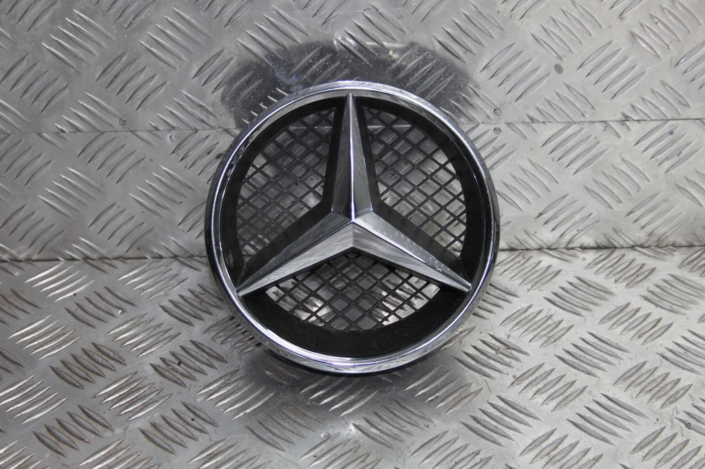 MERCEDES W207 CELOWNIK GRILLA 2078880260 - 12219267822 - oficjalne ...