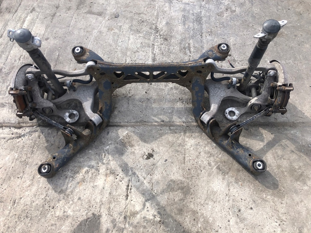 ZAWIESZENIE TYL BELKA AUDI A4 B8 - 12691290793 - oficjalne archiwum Allegro