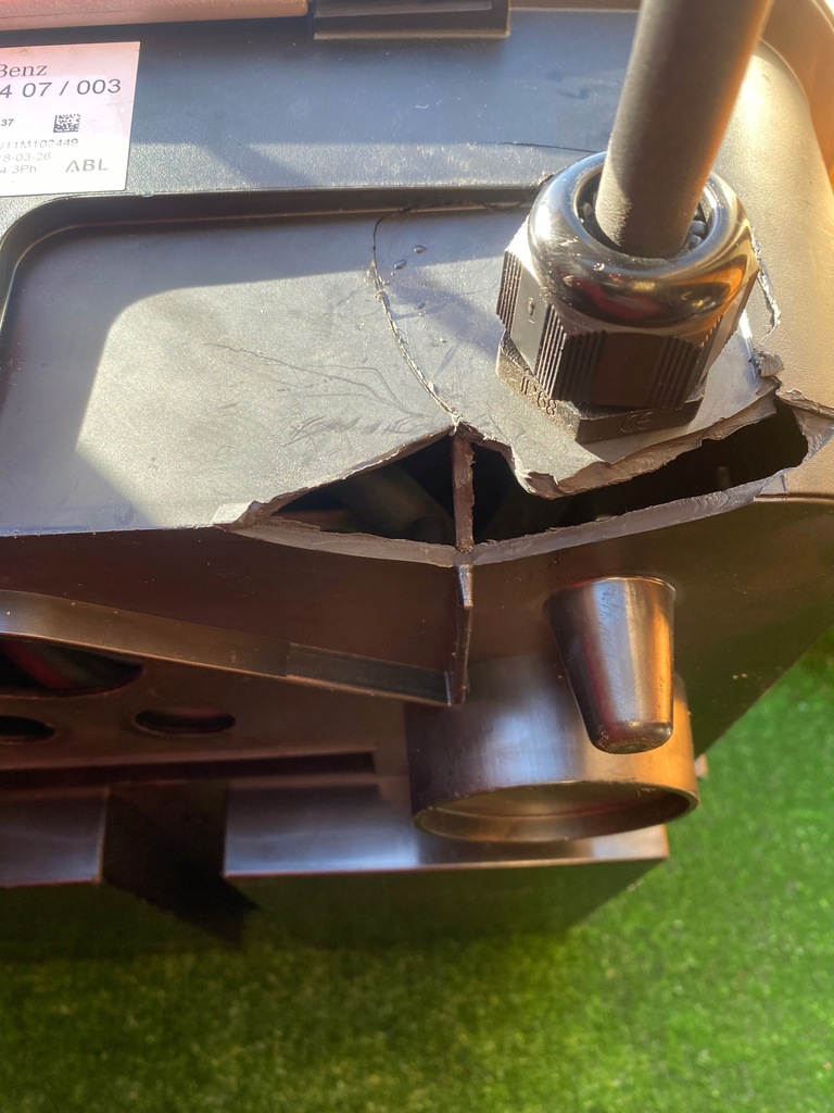 0009060407 WALLBOX MERCEDES ŁADOWARKA ELEKTRYK - 11901952177 ...