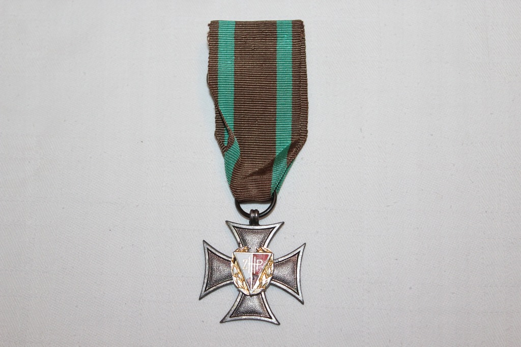 Krzyż Za Zasługi dla ZHP klasa srebrna - 11687417340 - oficjalne ...