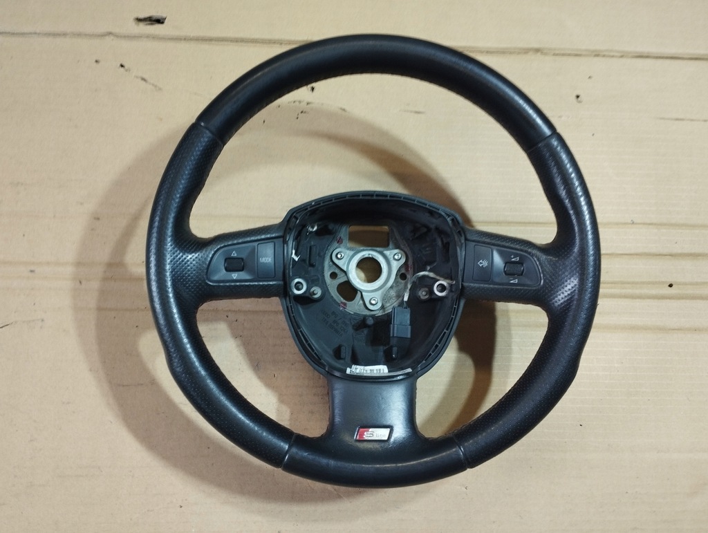 KIEROWNICA AUDI A3 8P LIFT S-LINE - 14251169094 - oficjalne archiwum Allegro