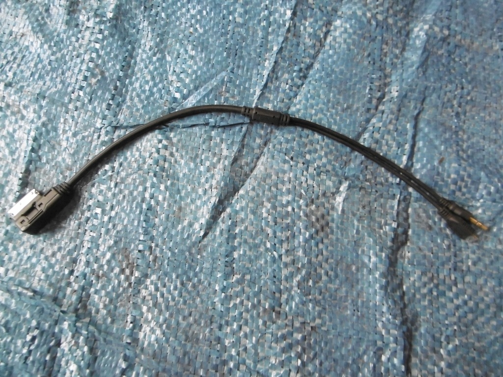 KABEL INTERFACE MINI USB TYPU B CHINCH MERCEDES - 8709901155 ...