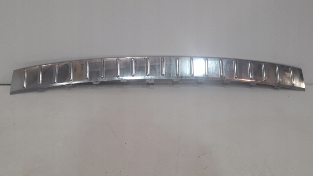 Купить Накладка бампера VW TOUAREG 3.0TDI 7P6807787A: отзывы, фото и ...