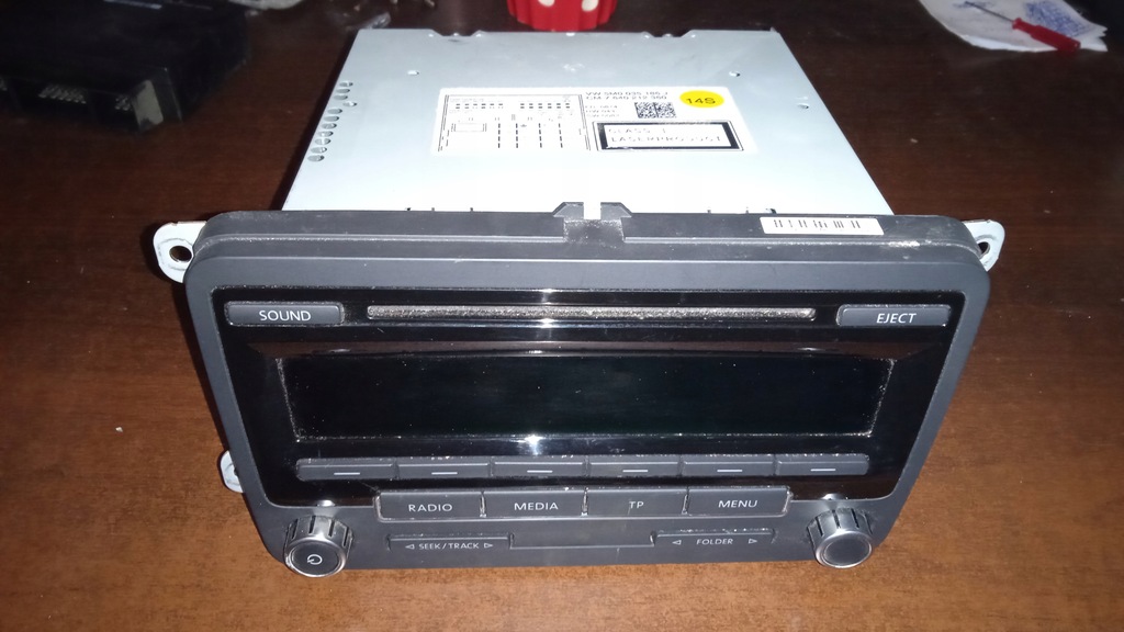 VW Passat B7 T5 Radio RCD310 Cd Mp3 5M0035186J - 12131869375 - oficjalne archiwum Allegro