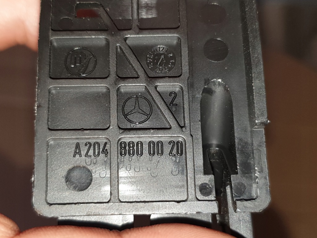 MB W212 UCHWYT RĄCZKA OTWIERANIA MASKI 2048800020 - 8424642028 ...