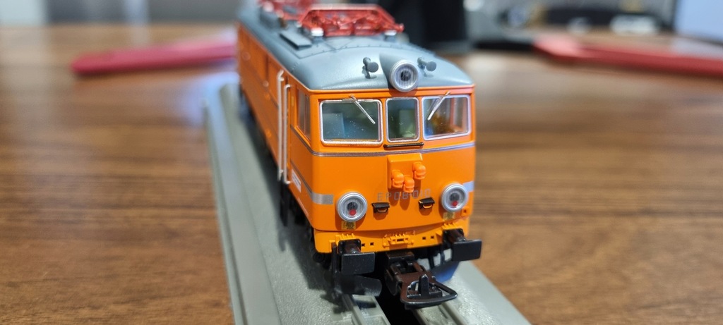 Elektrowóz Piko EP08-010 PKP 96375 - 13068008481 - oficjalne archiwum Allegro