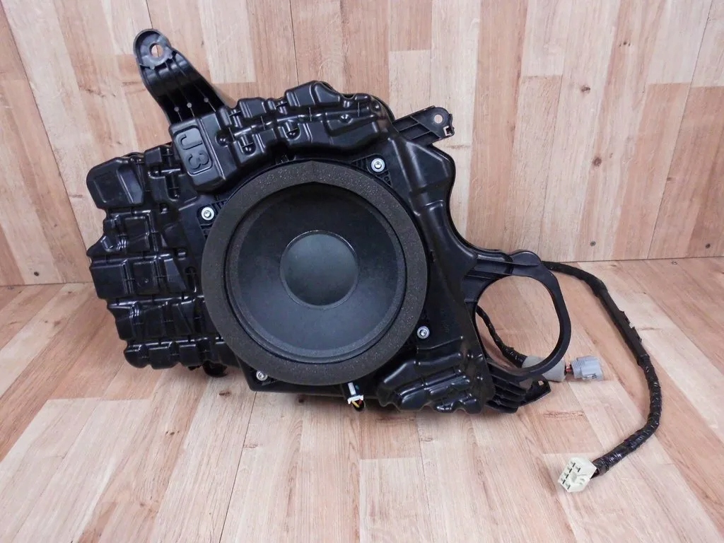Toyota RAV4 V 2019+ subwoofer JBL - 13081522645 - oficjalne archiwum ...
