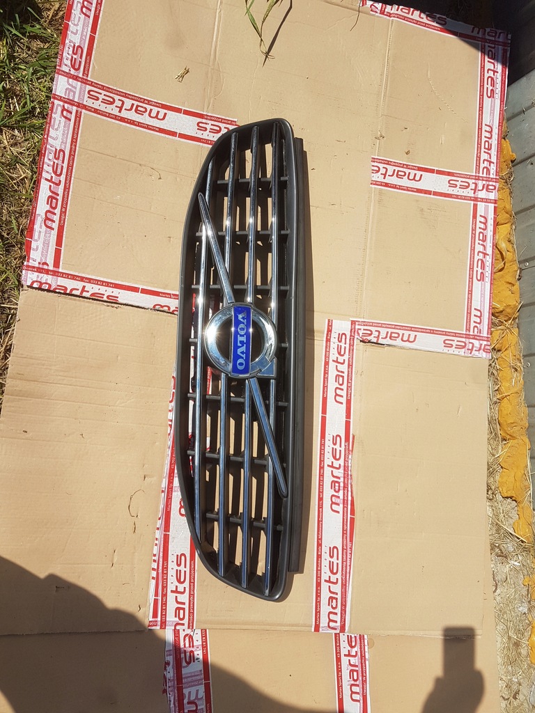 VOLVO XC60 LIFT GRILL ATRAPA ZDERZAKA 31333832 - 8181555998 - oficjalne ...