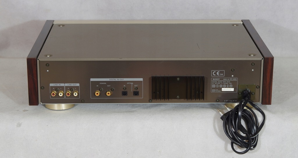 Sony DTC-60ES, DAT magnetofon cyfrowy. Boczki - 8554594144 - oficjalne archiwum Allegro