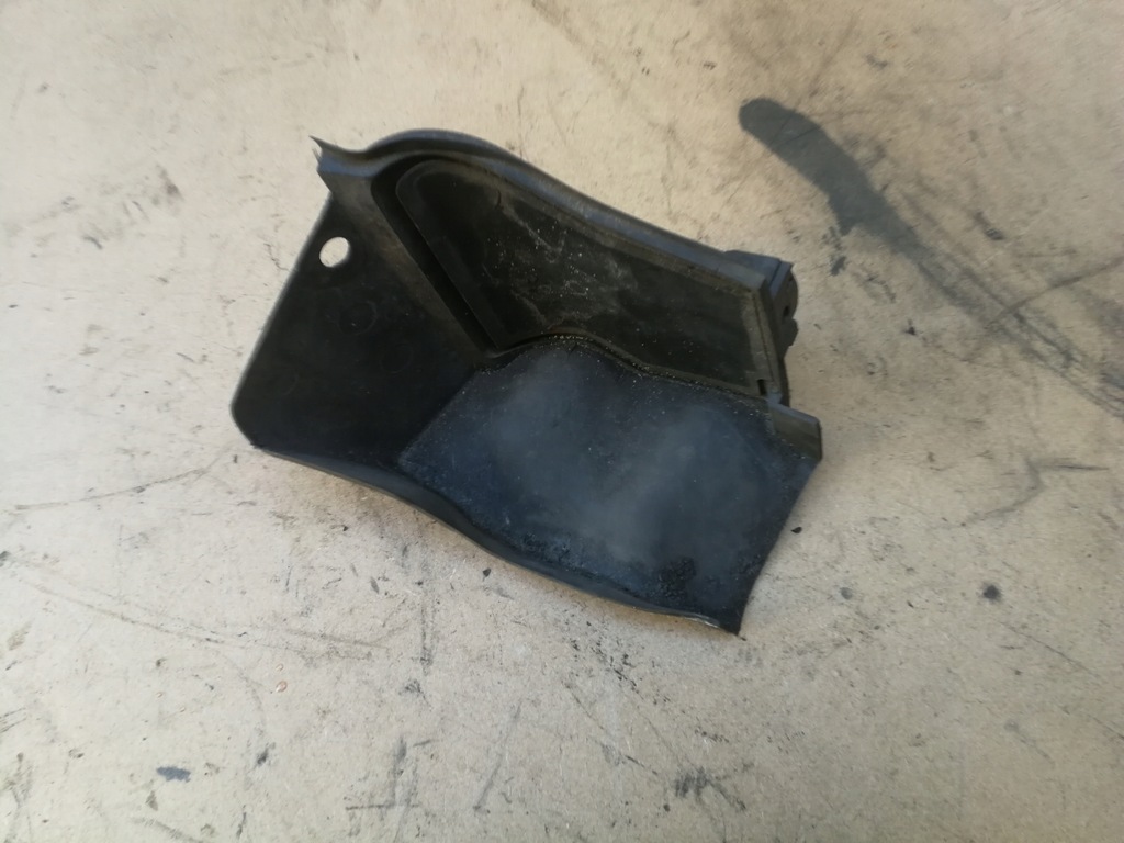 BMW E90 ODPŁYW WODY USZCZELKA PODSZYBIA PRAWA - 8999230196 - oficjalne ...