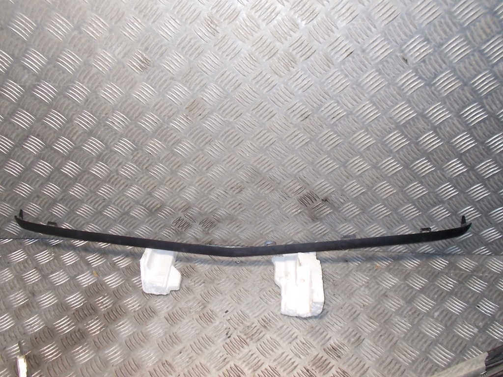 LISTWA NIE CHROM 2058850123 MERCEDES W205 AMG - 7797479252 - oficjalne ...