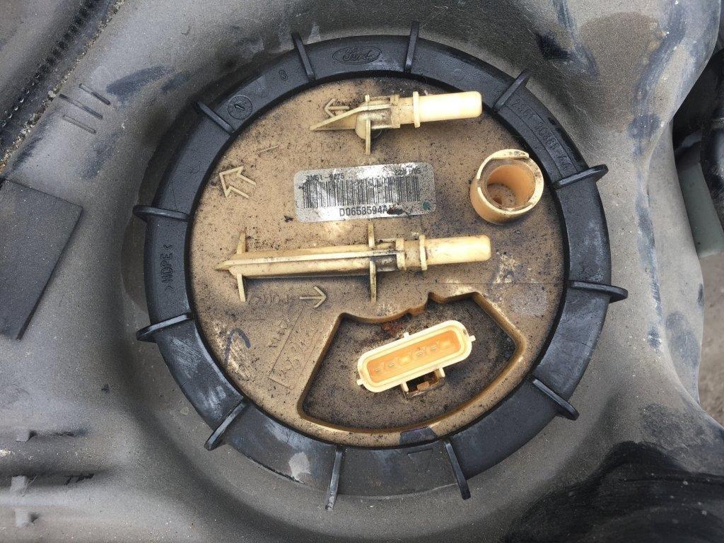 POMPA PALIWOWA PALIWA VOLVO S40 V50 2.0 D 136KM - 8176980383 - oficjalne archiwum Allegro