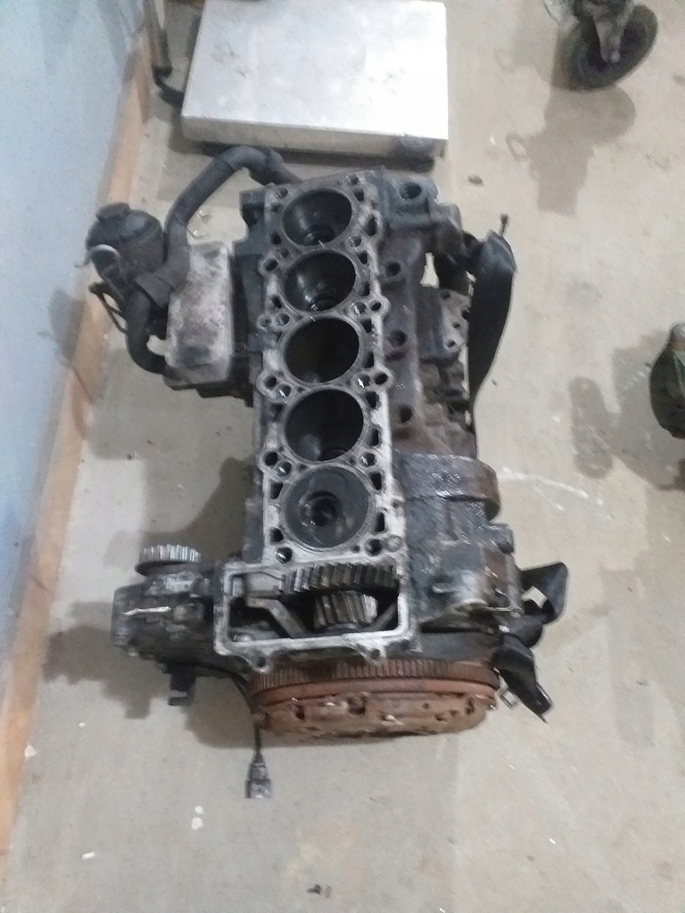 SILNIK VW T5 2,5TDI AXD BLOK - 11651330049 - oficjalne archiwum Allegro