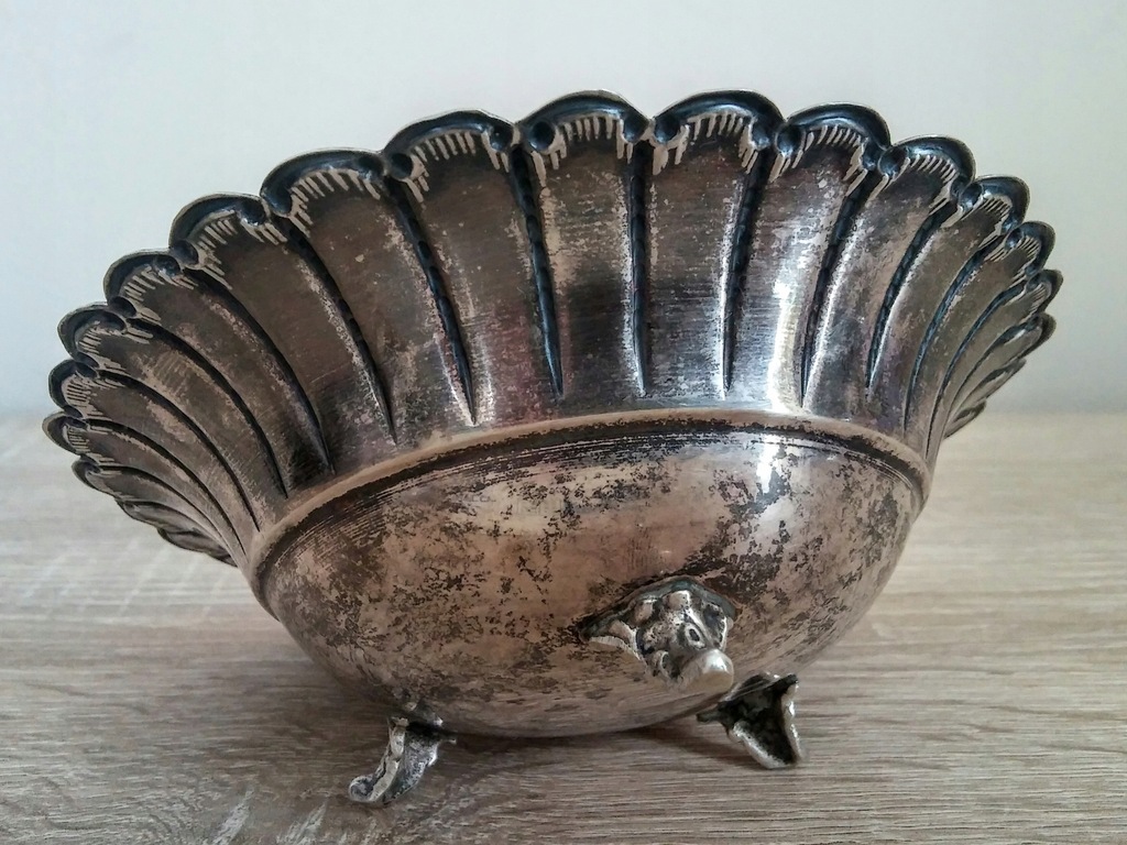 ŁADNA PATERKA NA TRZECH NÓŻKACH Srebro pr.900-98gr - 13489618073 ...