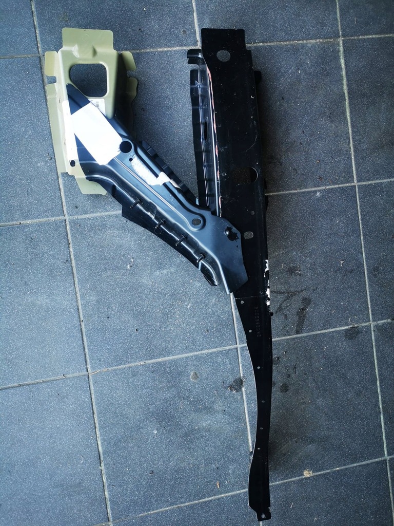 mercedes c 205 wzmocnienie błotnika 2056309002 - 12227499524 ...