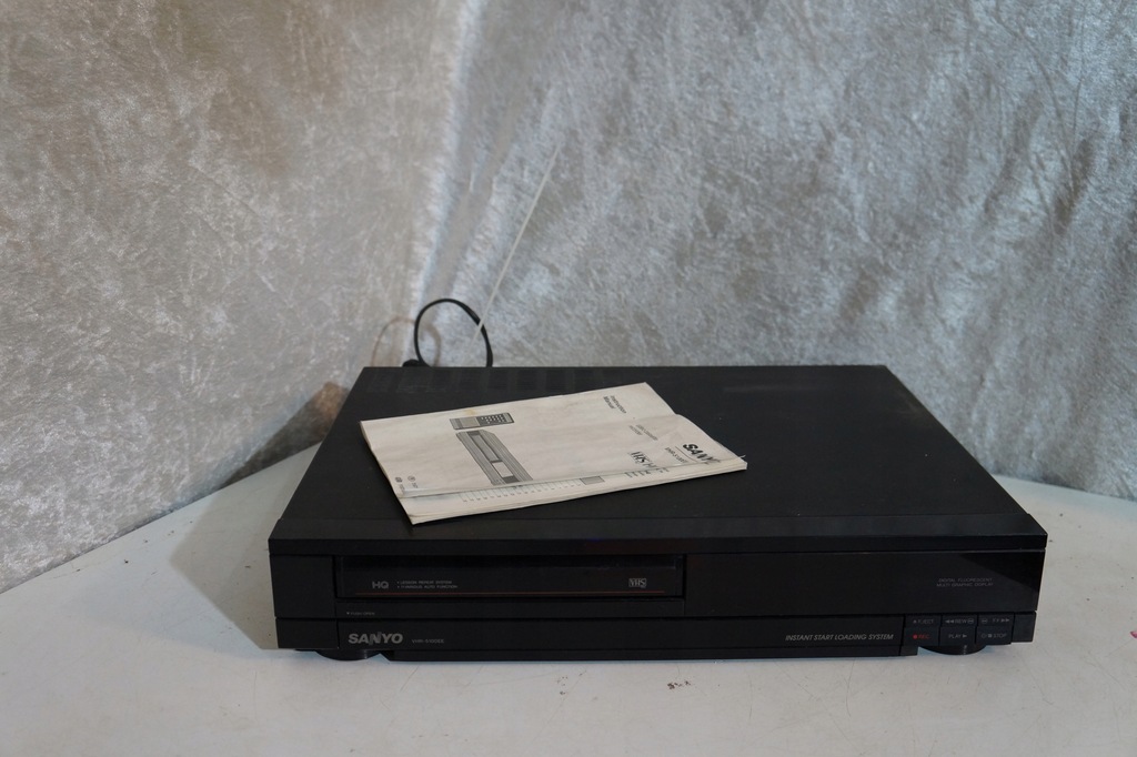 ODTWARZACZ VHS SANYO VHR-5100EE - 13263346076 - oficjalne archiwum Allegro ODTWARZACZ VHS SANYO VHR-5100EE - 13263346076 - oficjalne archiwum Allegro