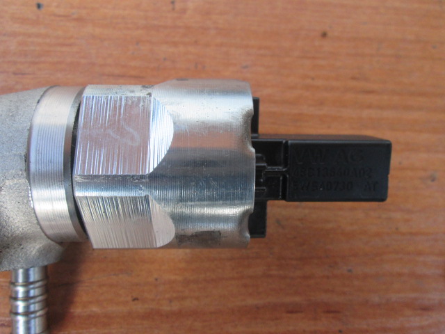 VW 1.6 TDI ZAWÓR PALIWA 48B13640A02 03L130764A - 8298197832 - oficjalne ...