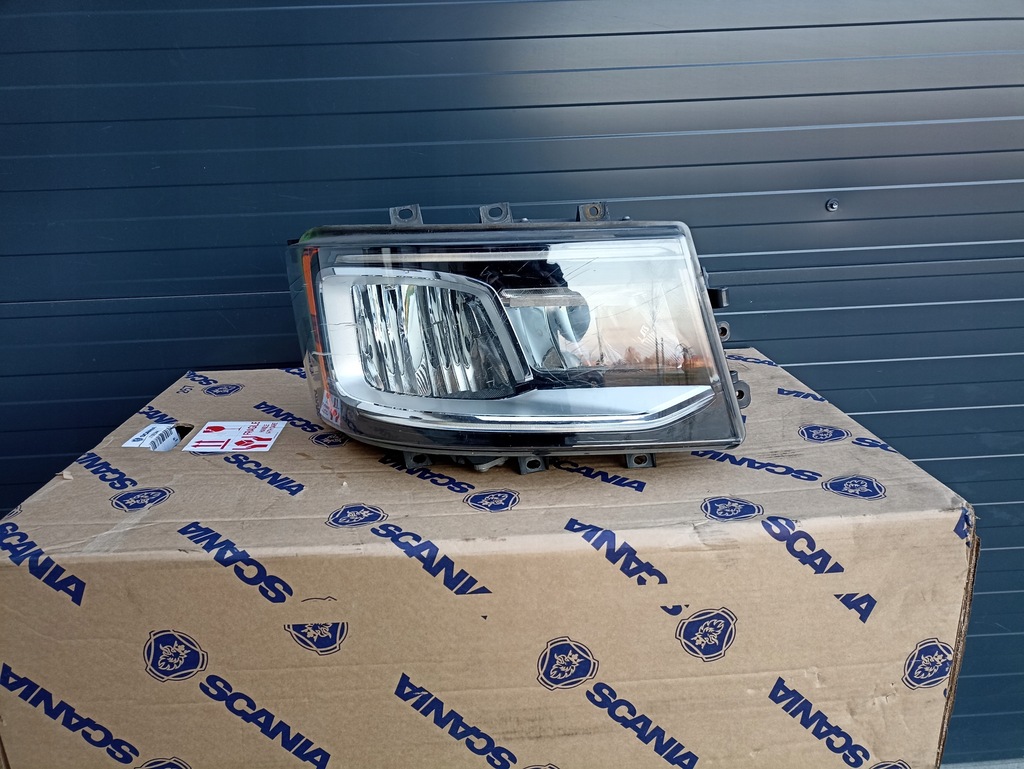 LAMPA SCANIA R S NOWY MODEL 2674391 - 13247313361 - oficjalne archiwum ...