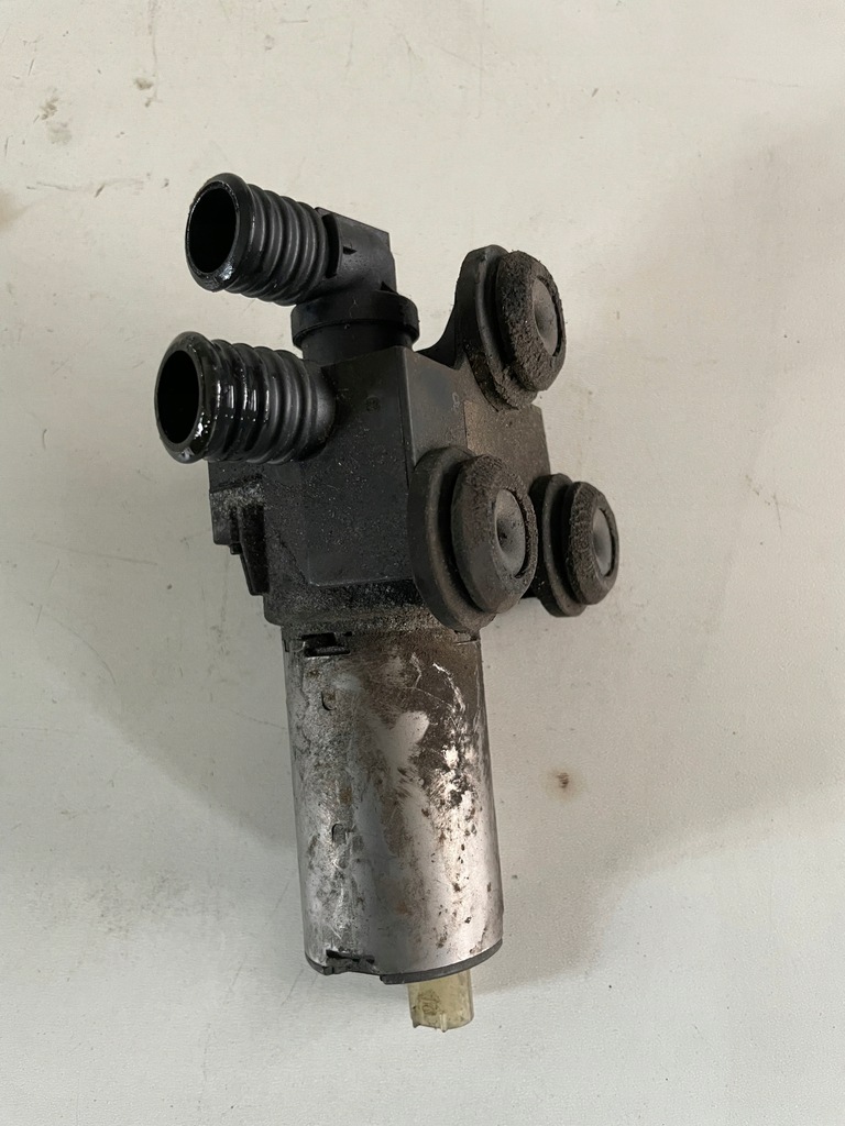BMW 3 E46 E90 E91 1 E87 Z4 E85 ZAWÓR POMPA WODY - 12907699793 ...