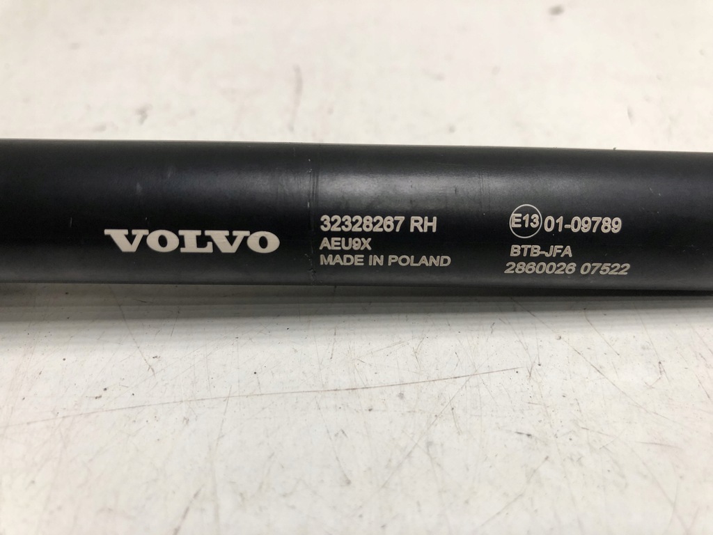 Volvo XC60 spryskiwacz, dysza lampy prawy - 13390739798 - oficjalne ...