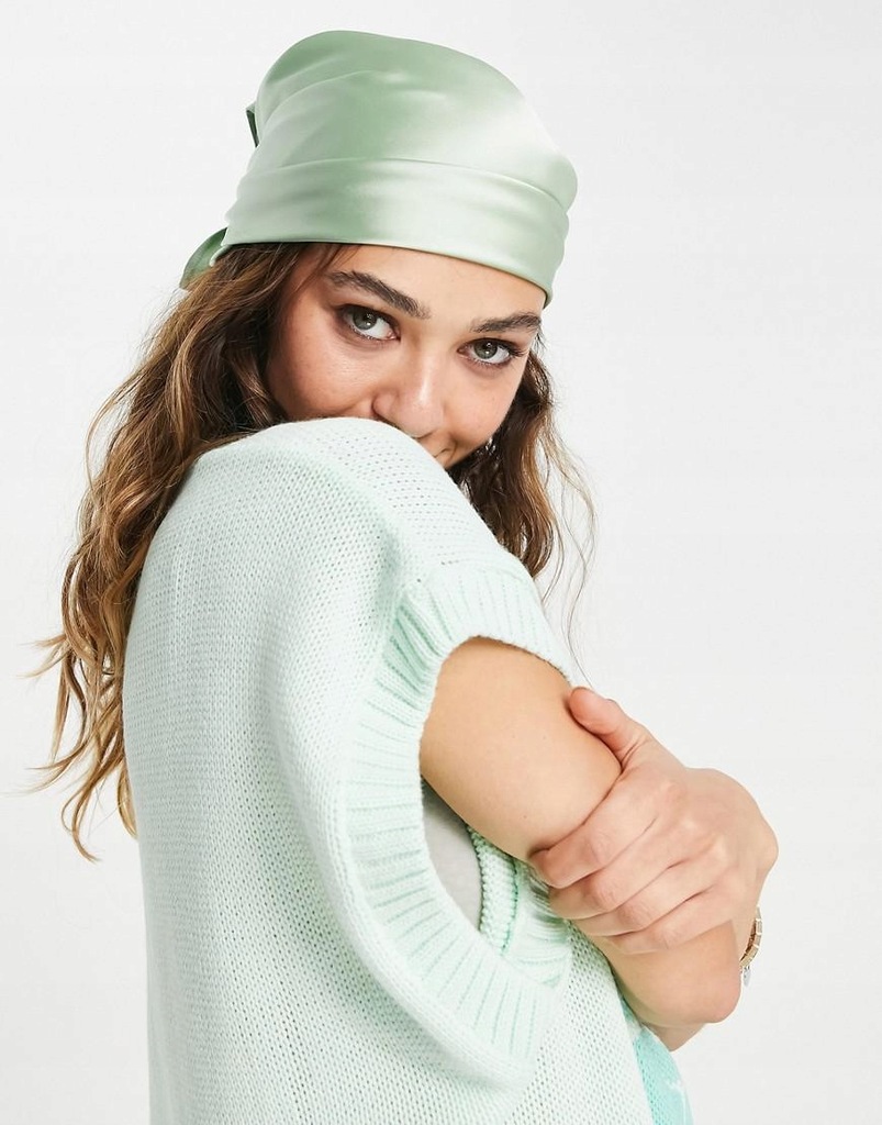 B0E107*SATYNOWA CHUSTA ZIELONA NS AA3 NS AA4 - 13127017766 - oficjalne archiwum Allegro