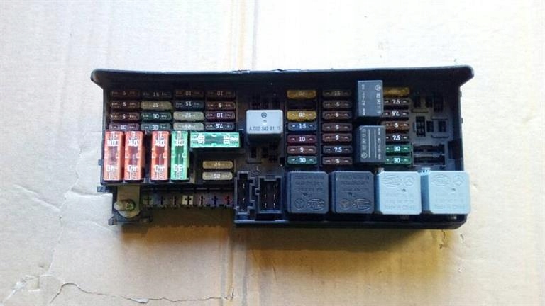 SKRZYNKA MODUŁ MERCEDES W164 ML LIFT A1645403372 - 9097039015 ...