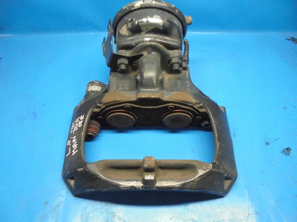 ZACISK HAMULCOWY LEWY PRZÓD MAN TGX TGA 08R KPL. - 10096372339 - oficjalne archiwum Allegro