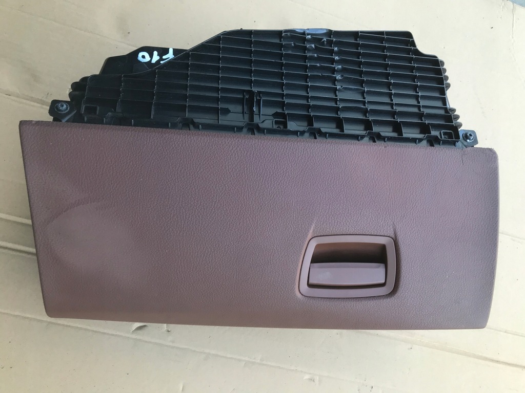 BMW F10 F11 SCHOWEK - 11426381873 - oficjalne archiwum Allegro