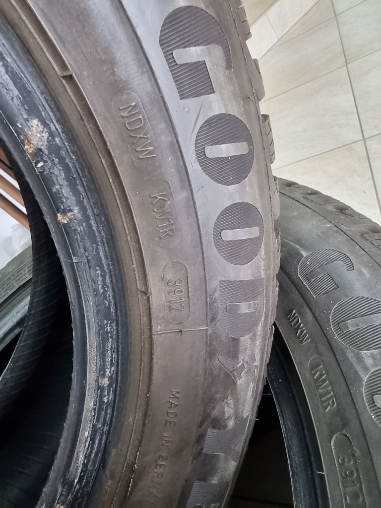 Opony ZIMOWE 205 60 16 Goodyear Ultra Grip 8 92H - 12038572044 - oficjalne archiwum Allegro