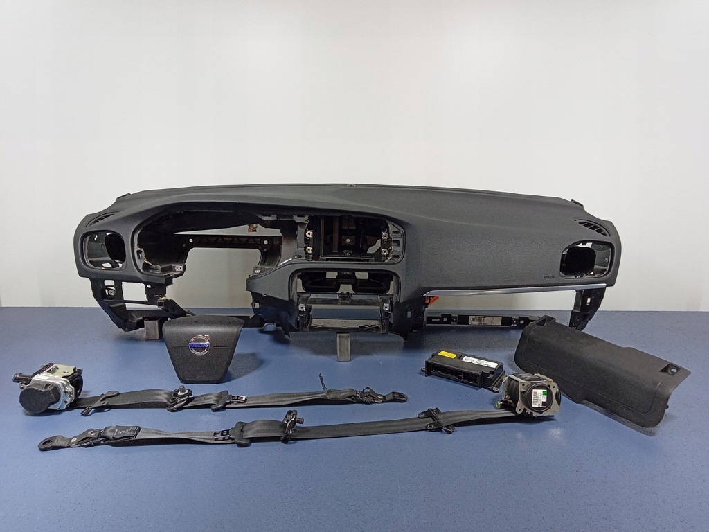 VOLVO V40 II 12- DESKA KONSOLA PODUSZKI PASY KPL - 12217849907 ...