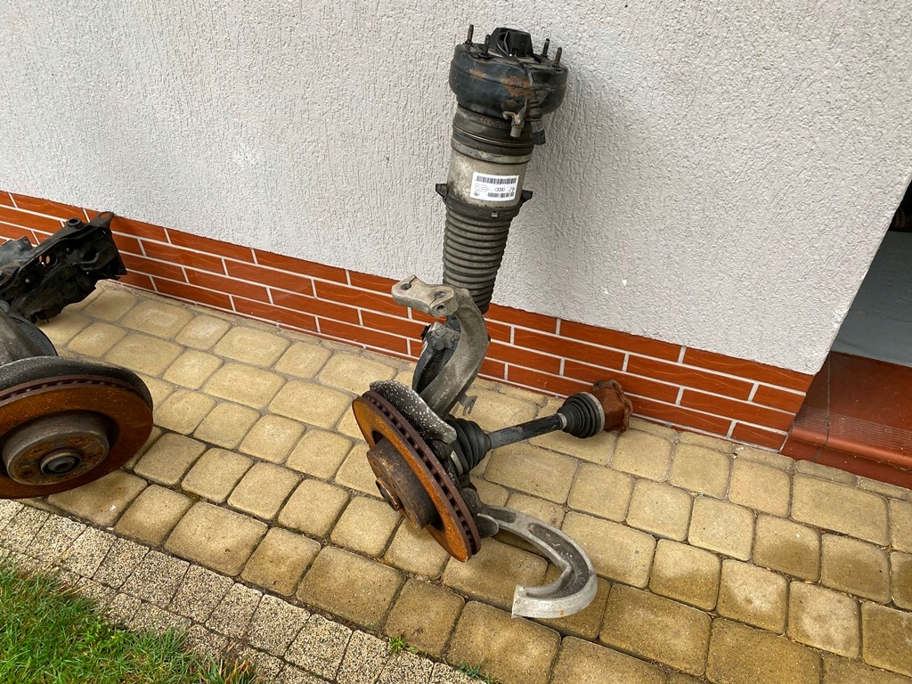 Audi A6 C7 Zwrotnica Prawa Lewa Półoś Zawieszenie - 9571496161 - oficjalne archiwum Allegro