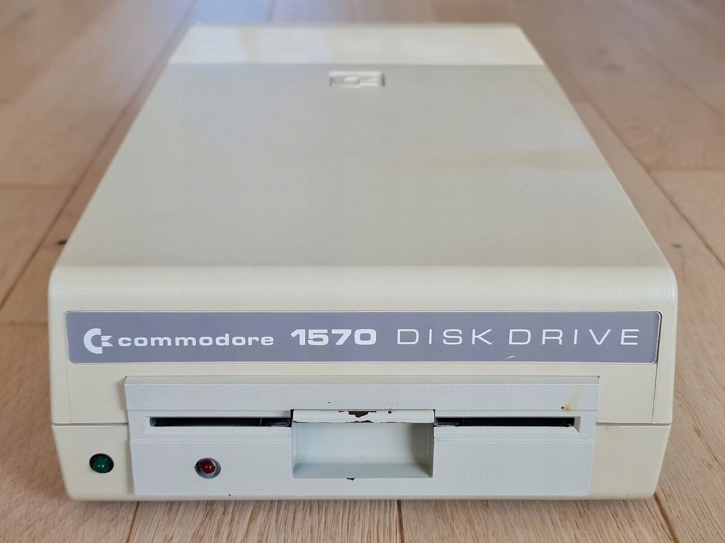 Stacja dysków Commodore 1570 - 14444667322 - oficjalne archiwum Allegro