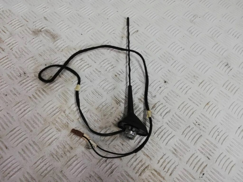 ANTENA DACHOWA SANDERO III 282171730R - 13953651776 - oficjalne ...