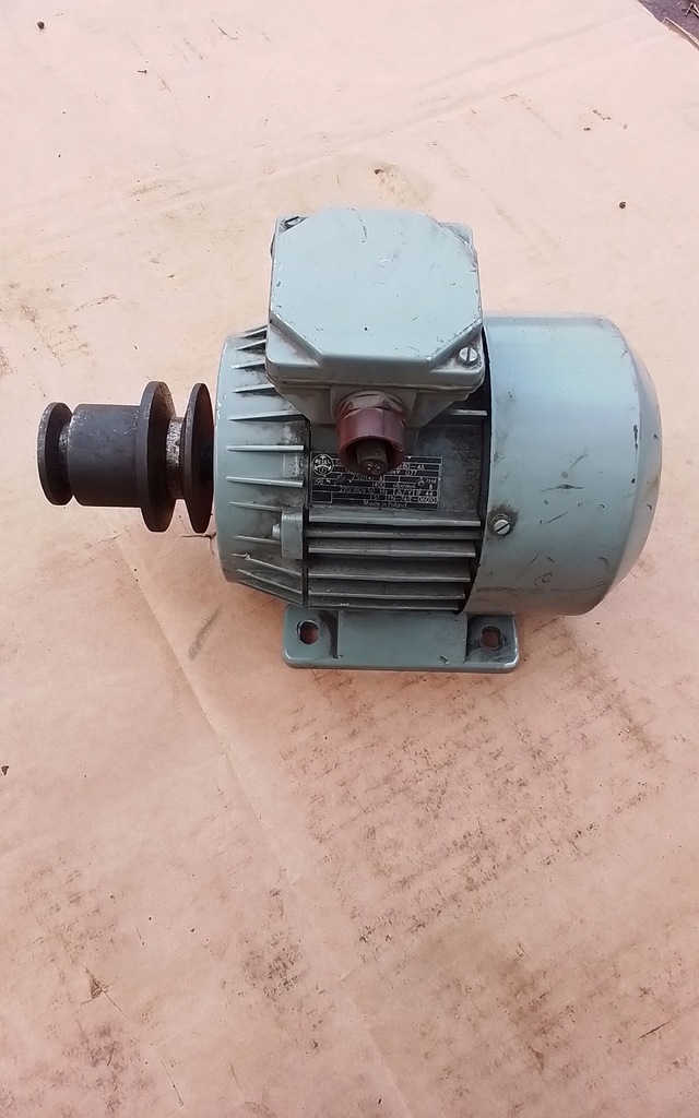 Silnik elektryczny 380V 0,55KW, 1400obr/min BESEL - 13113544801 - oficjalne archiwum Allegro