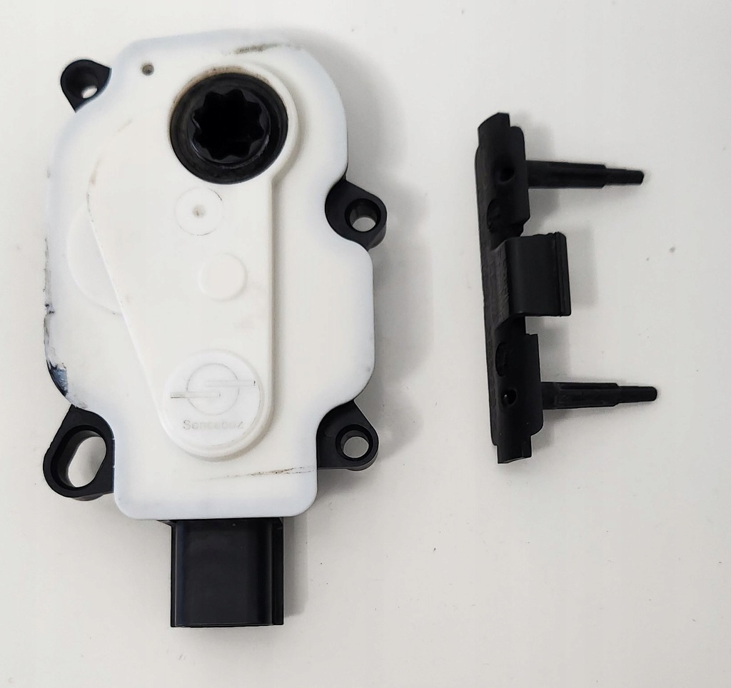 Ford Kuga MK2 Escape LIFT silniczek żaluzji rolety - 13537801467 ...