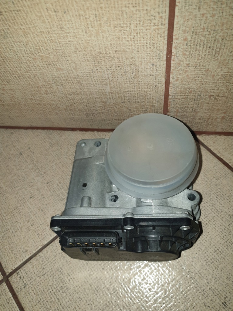 VOLVO XC90 XC60 S80 XC70 przepustnica 3,2 OE nowa - 9857757506 ...