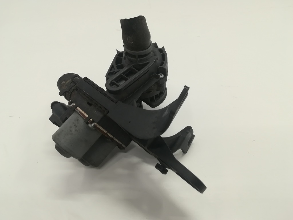 ELEKTROZAWÓR POMPA WODY 2.0 AUDI A6 C6 0392023007 - 6845802318 ...