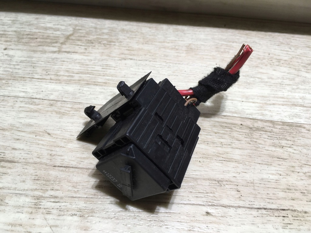 Wtyczka kostka Mini Cooper R56 lift - 8862472640 - oficjalne archiwum ...