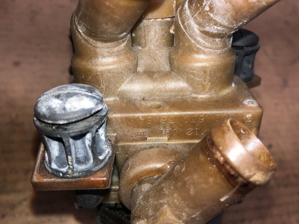 Купить ЭЛЕКТРОМАГНИТНЫЙ КЛАПАН MERCEDES-BENZ W124 0018303884: отзывы ...