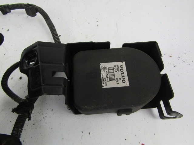 VOLVO S40 2 V50 MODUŁ SYRENA ALARMU 1,6D 110KM D4164T 04-0 - 16637663611 - oficjalne archiwum ...