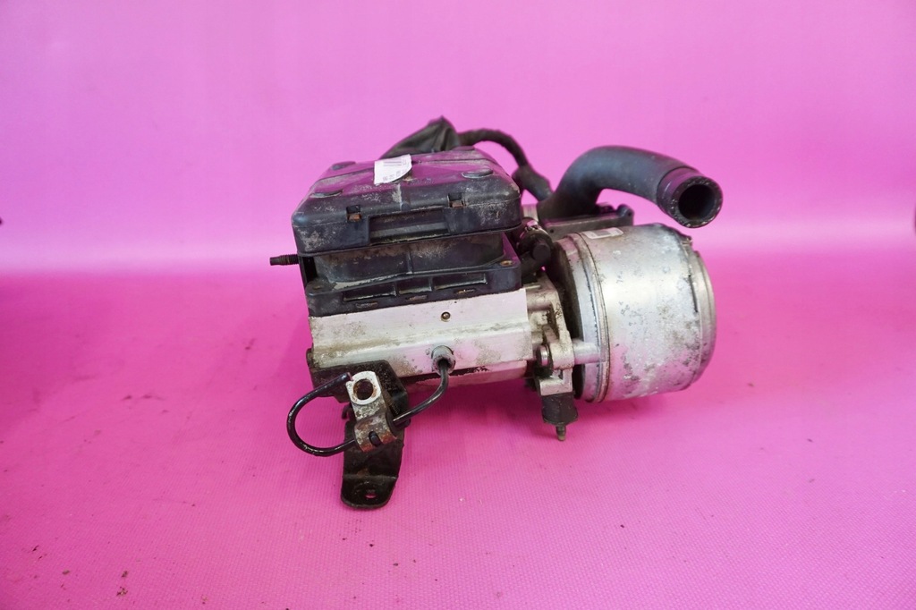 POMPA ZAWIESZENIA CITROEN C5 III X7 9654068680 - 12313811680 - oficjalne archiwum Allegro