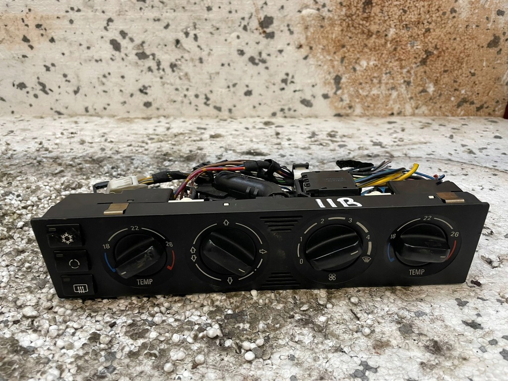 BMW E38 PANEL KLIMATYZACJI NAWIEW - 12328273633 - oficjalne archiwum Allegro