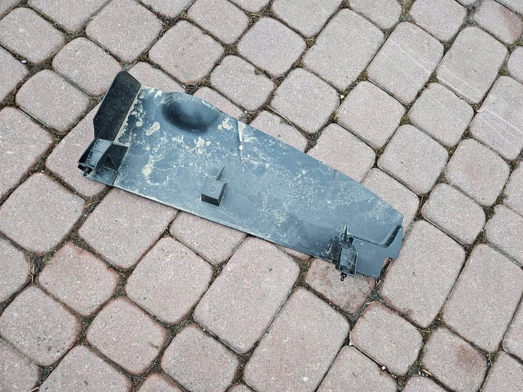 Obudowa osłona zderzaka dokładka podłoga Opel Meriva B 13445115 ...