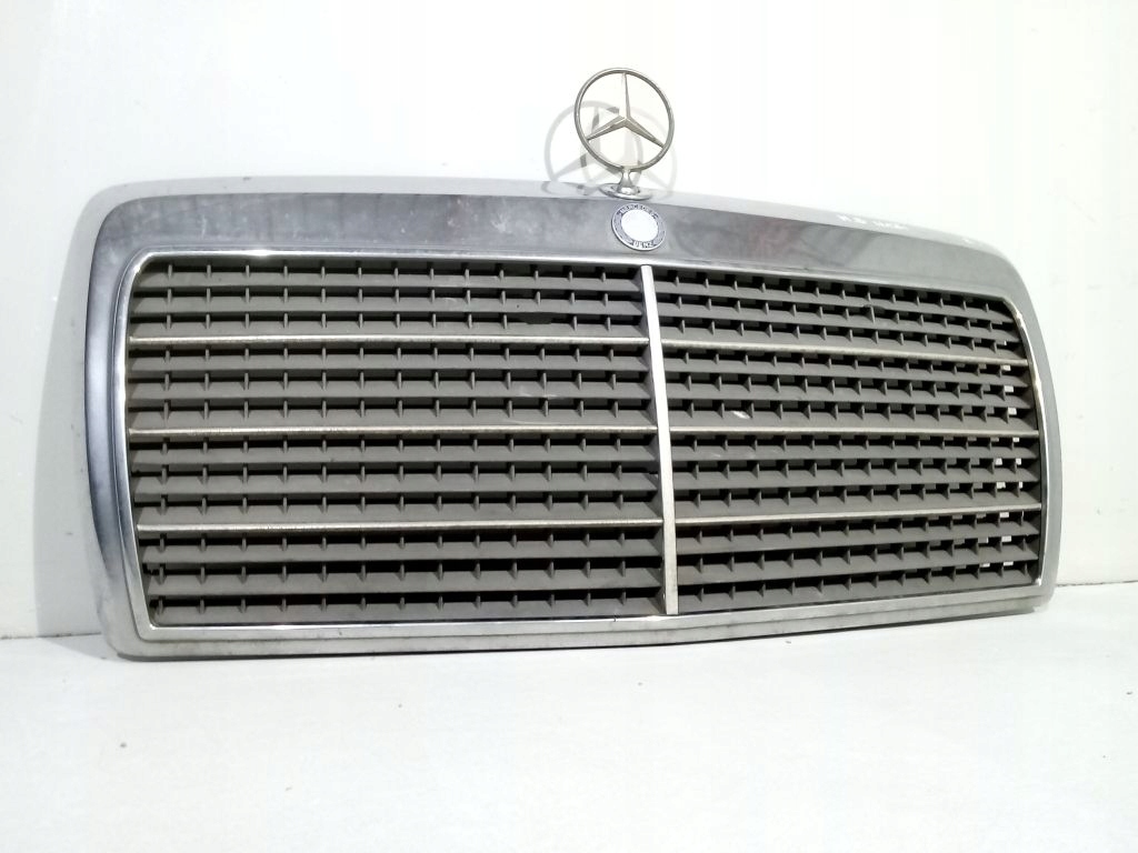 Mercedes W124 grill gril atrapa celownik emblemat - 11940411798 ...